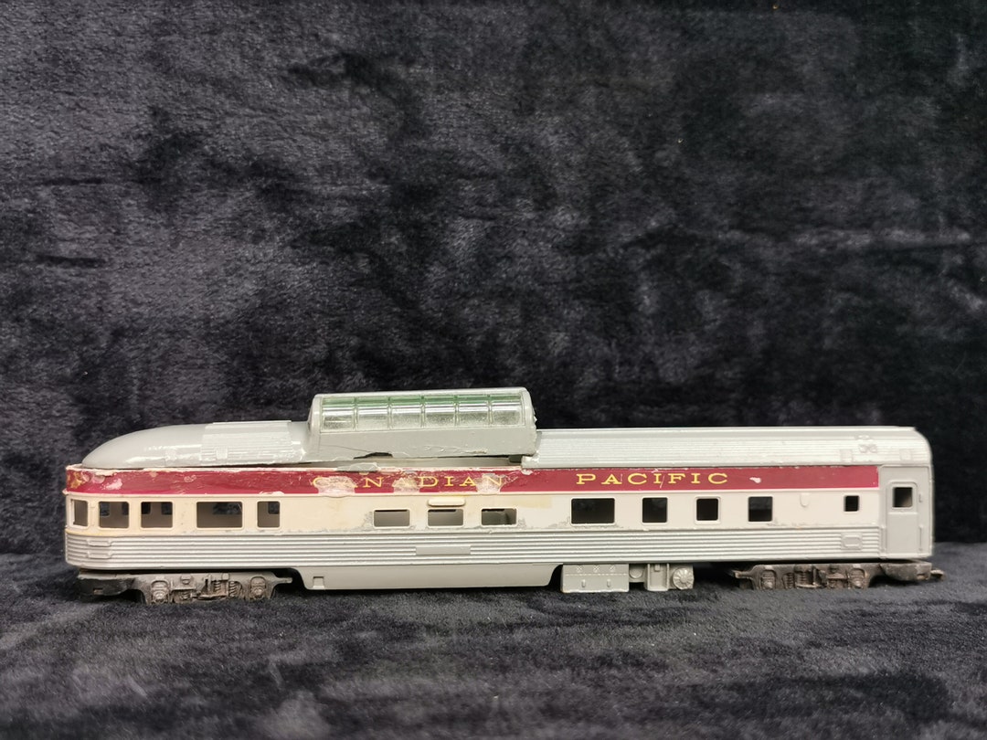 Vintage Tri-ang Hornby HO / OO Scale Canadian Pacific Coach Passenger ...