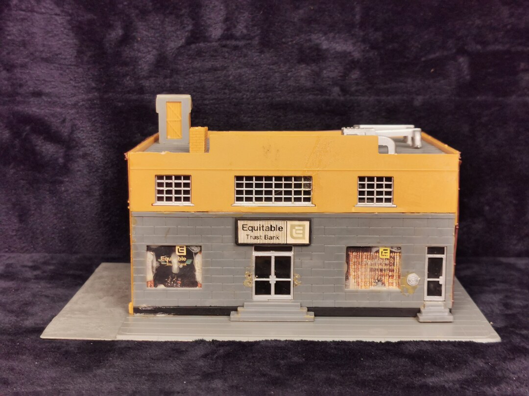Vintage R.O.C HO Scale Equitable Trust Bank Building Built - Etsy