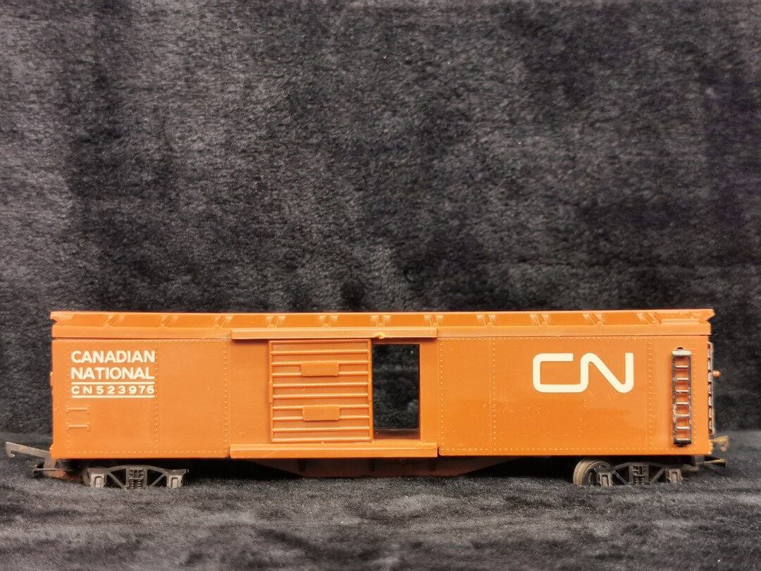 Vintage Tri-ang Hornby HO / OO Scale Canadian National Box Car CN ...