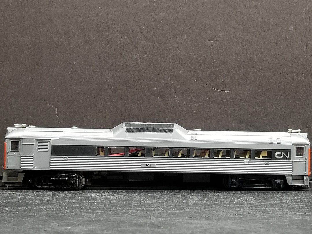 Vintage Tri-ang OO/HO CN #101 Diesel Budd Red Silver Black With Light ...