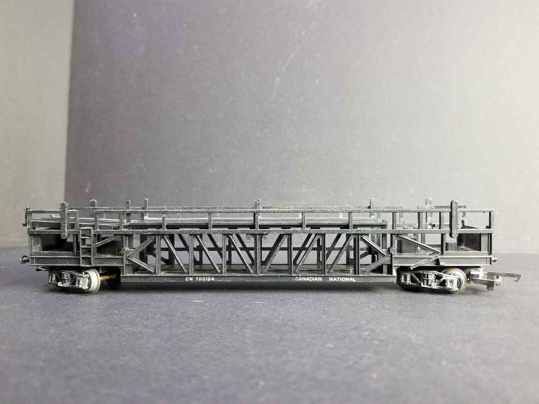 Tri-ang Hornby OO/HO Scale R 342 CN 700184 Canadian National Car ...