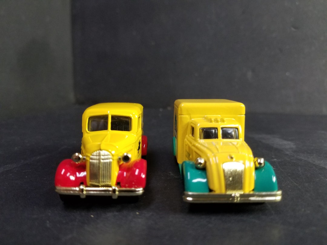 Matchbox Diecast 1937 Mack Junior and Dodge Airflow Pony Express ...