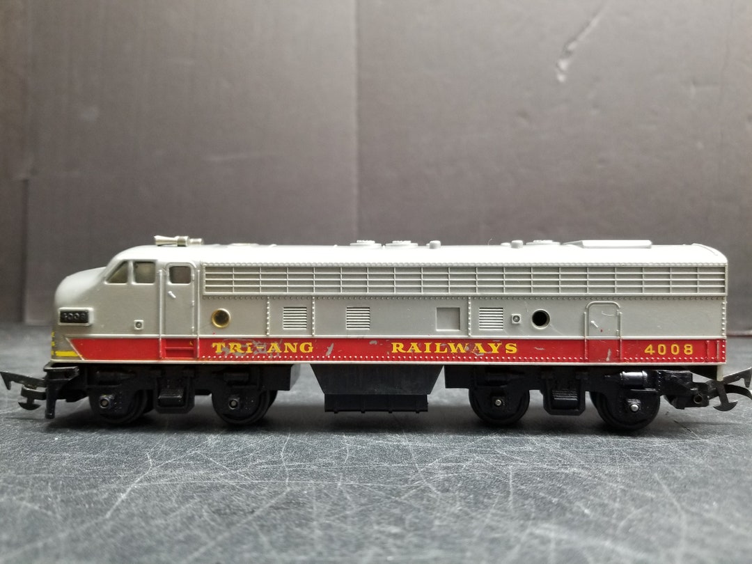 Tri-ang Railways OO/HO F3 Diesel Engine Dummy - A Gem for Tri-ang ...