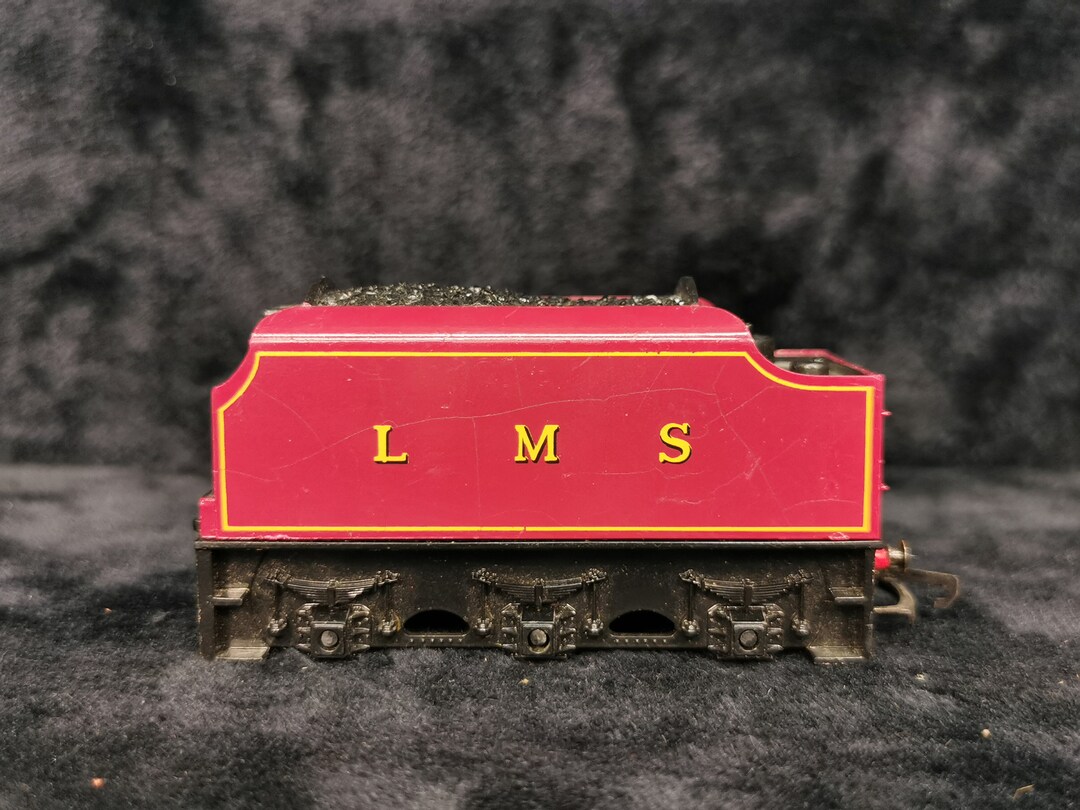 Vintage Tri-ang OO Scale Princess Royal LMS 6-wheels Bogie Tender Red ...