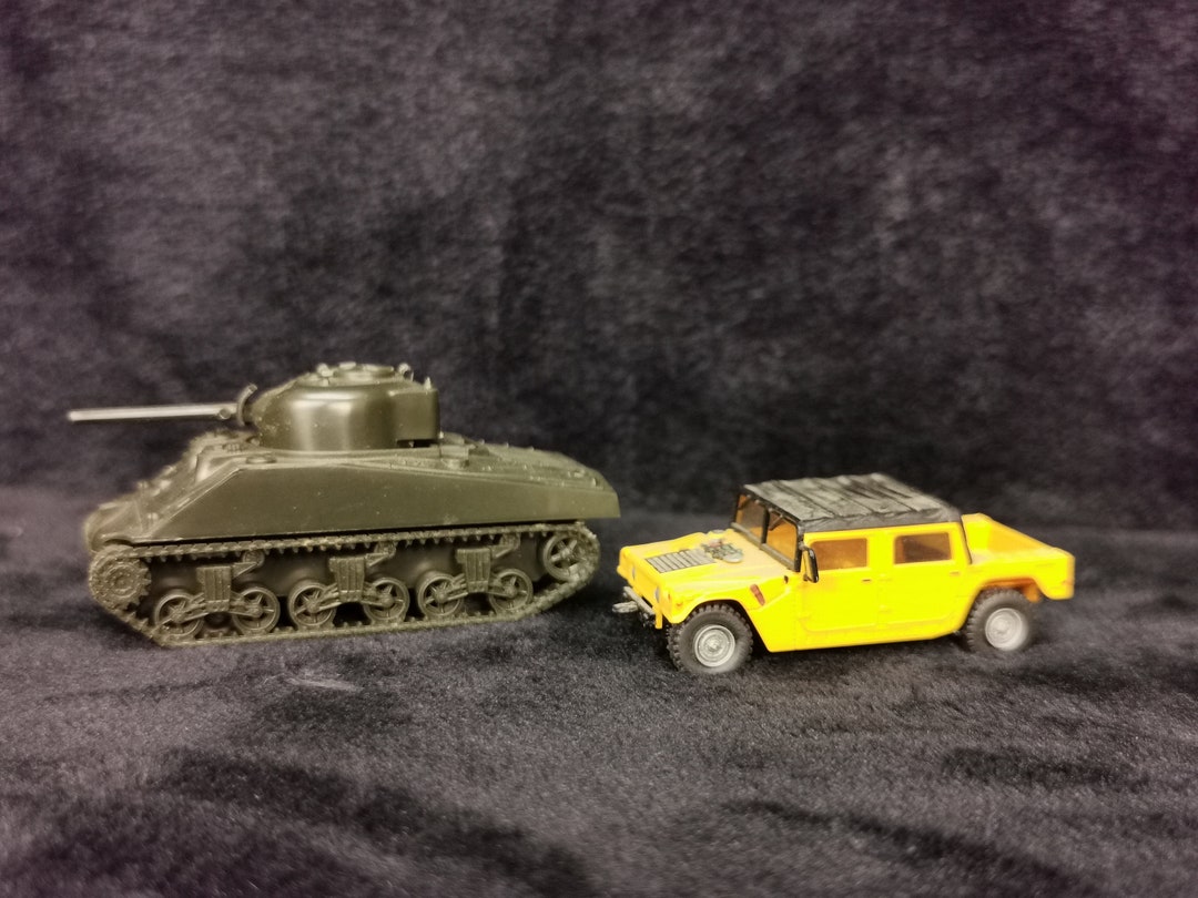 Vintage Roco HO Scale Cars Lot of 2 (DBGM Minitanks and Hummer Humvee ...