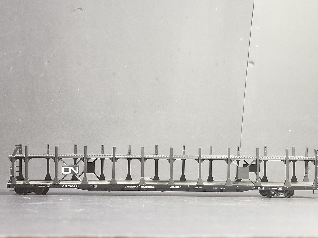 Accurail HO Scale Canadian National Tri-level Open Auto Rack CN #700721 ...