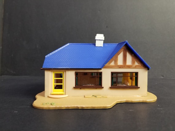 Tri Ang Railways OO / HO Scale Model-land Kent Bungalow RML.13 - Etsy
