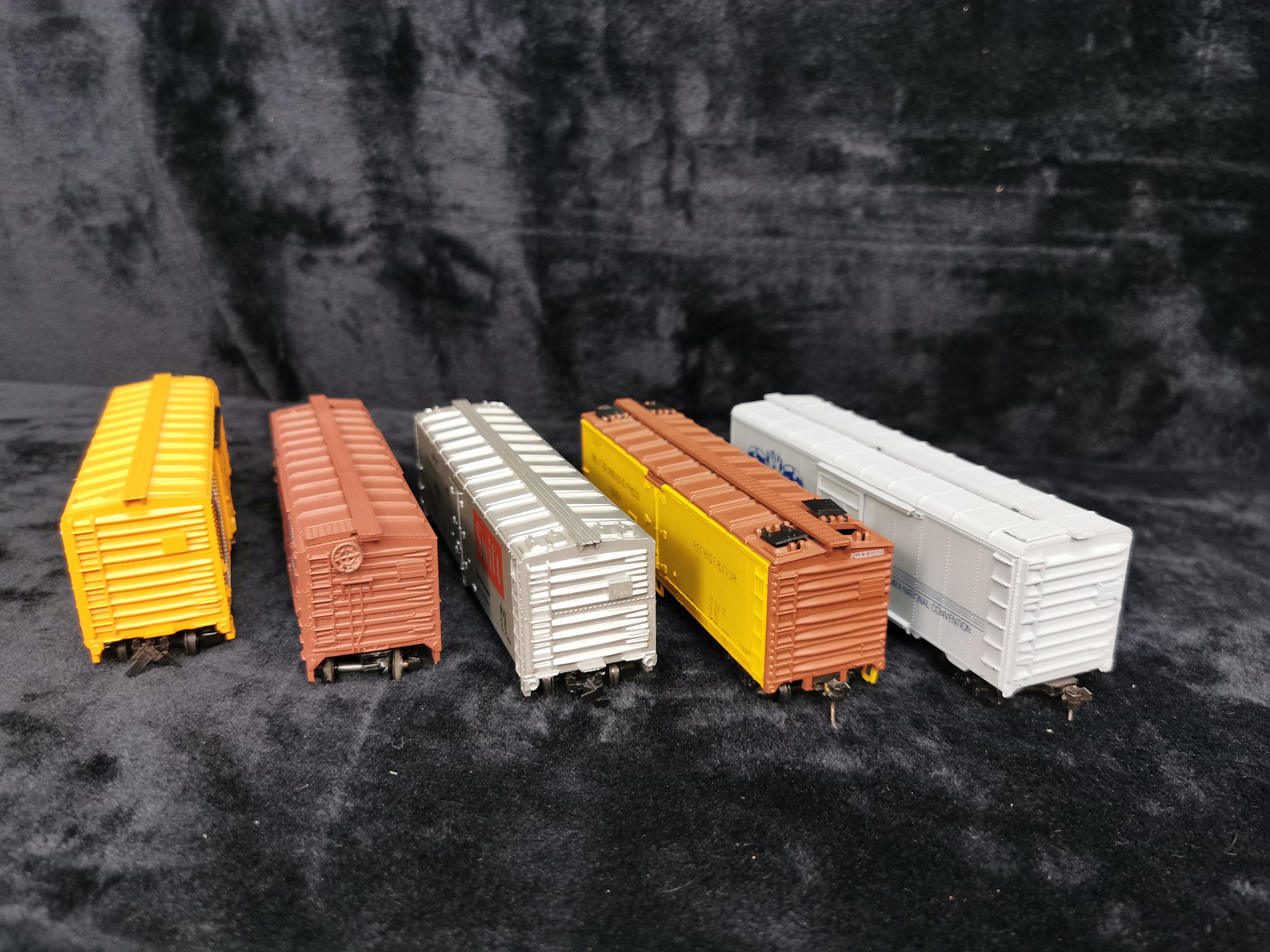 Vintage HO Scale Lot of 5 Box Cars CP Rail Grand Western Read Desc - Etsy