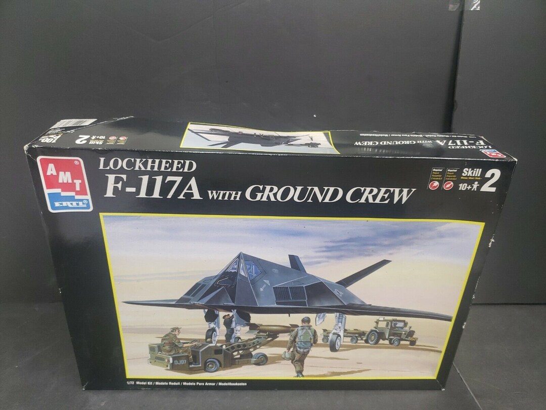 AMT ERTL 30071 1/72 Lockheed F-117A With Ground Crew Model Kit - New ...