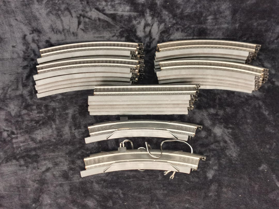 Vintage Liffe-like Trains HO Scale Black Power-loc Set of 20 10" Curved ...