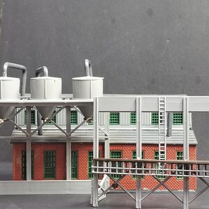 Heljan HO Scale Industrial Building /structure With Loading Station - Etsy