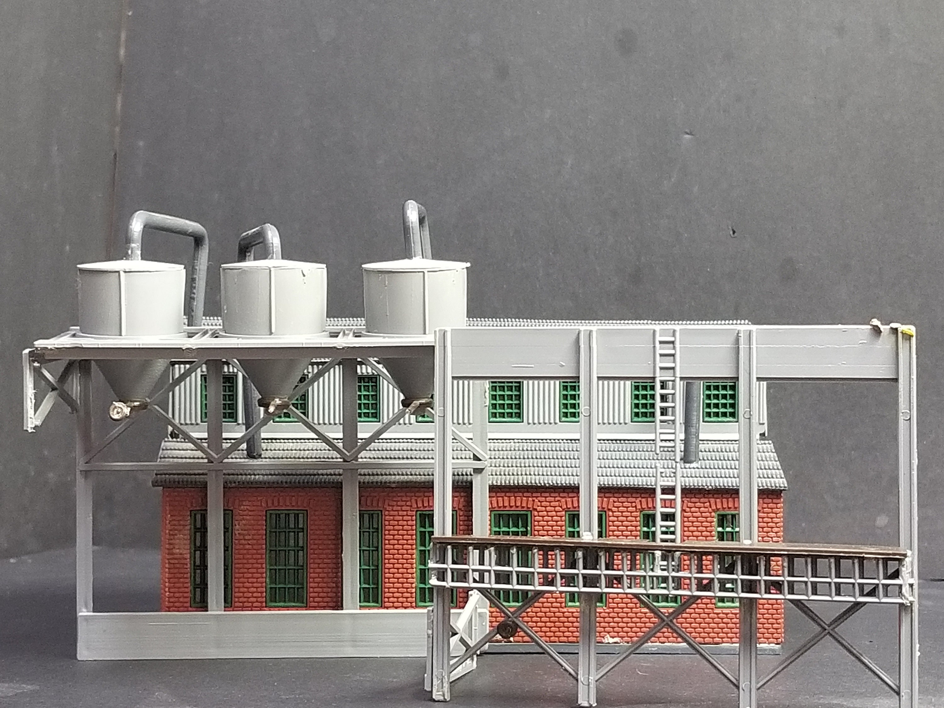 Heljan HO Scale Industrial Building /structure With Loading - Etsy