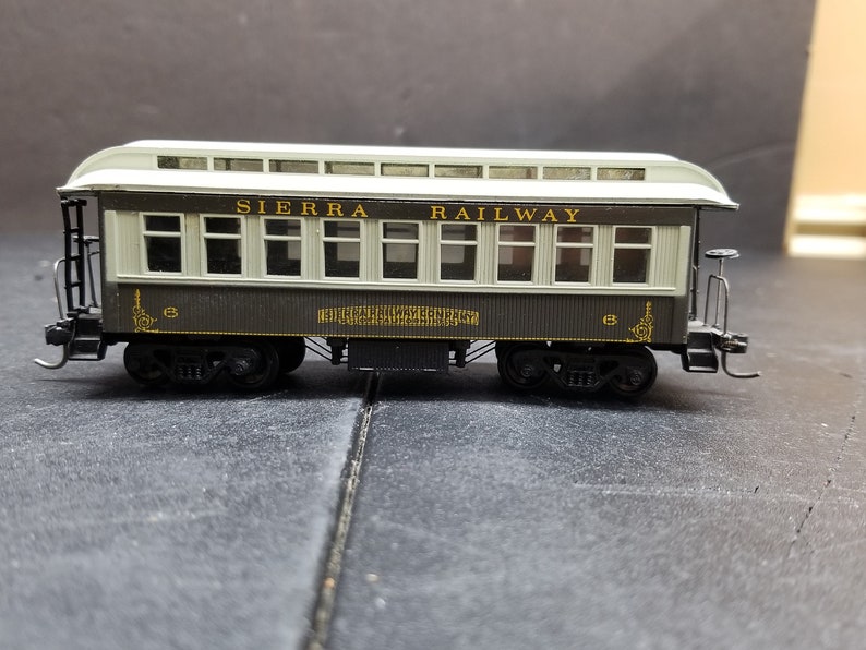 Roundhouse HO Scale Sierra Railway Old Time Passenger Car - Etsy