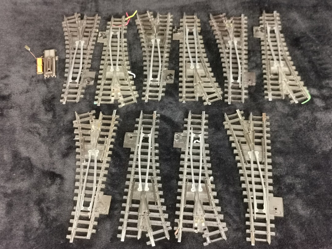 Vintage Tri-ang OO Gauge Track Lot: Super 4 Right Hand Point (for Parts ...