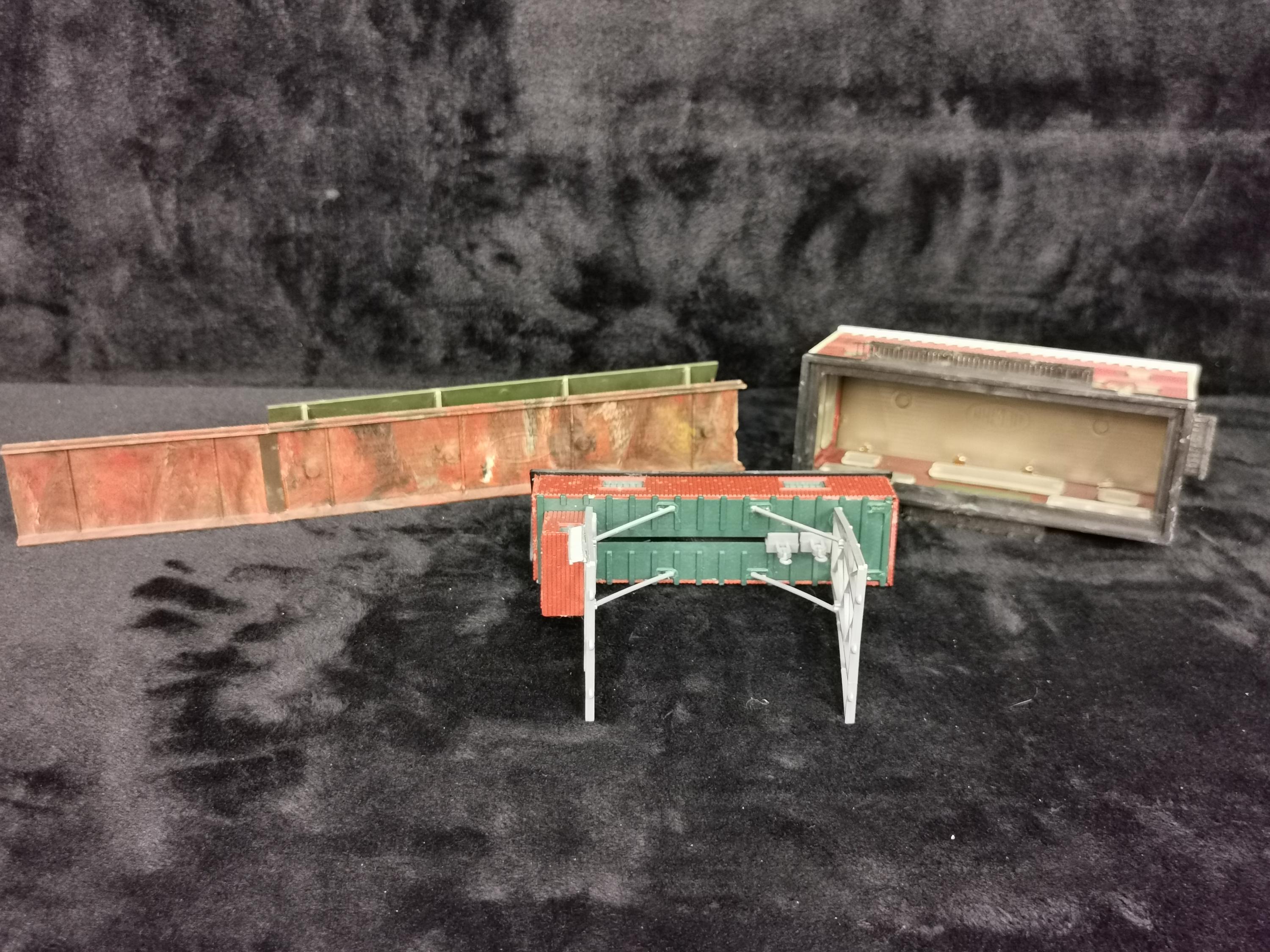 Vintage N Scale Railway Heljan Lot of 3 Industrial Buildings for Trains ...