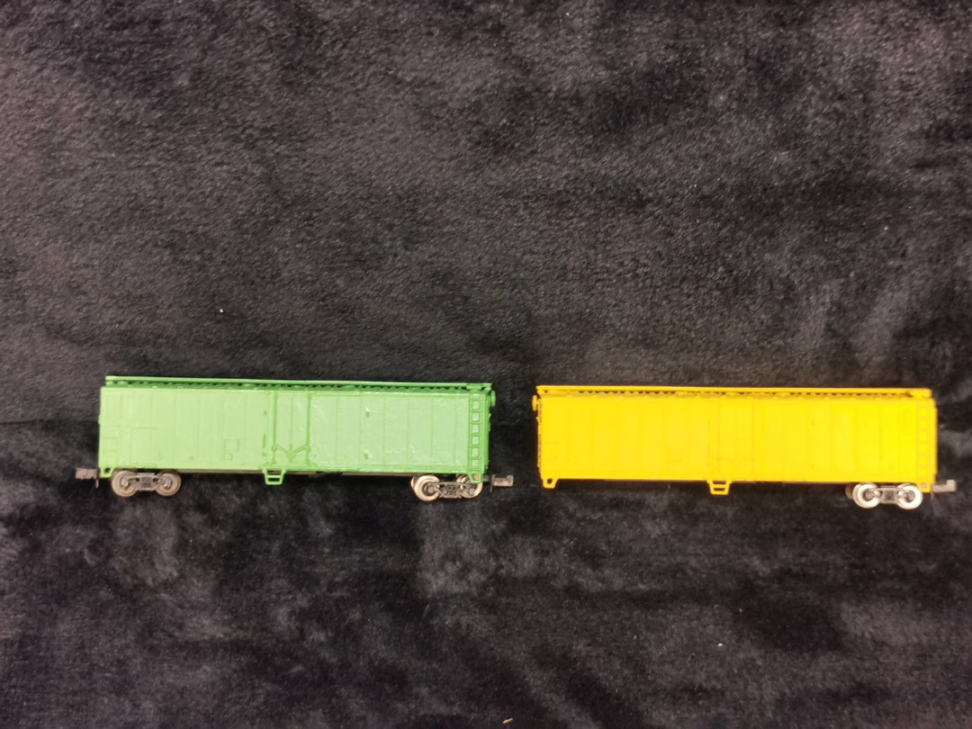 Vintage Atlas N Scale Reefer Freight Car Lot: Custom Painted Yellow ...