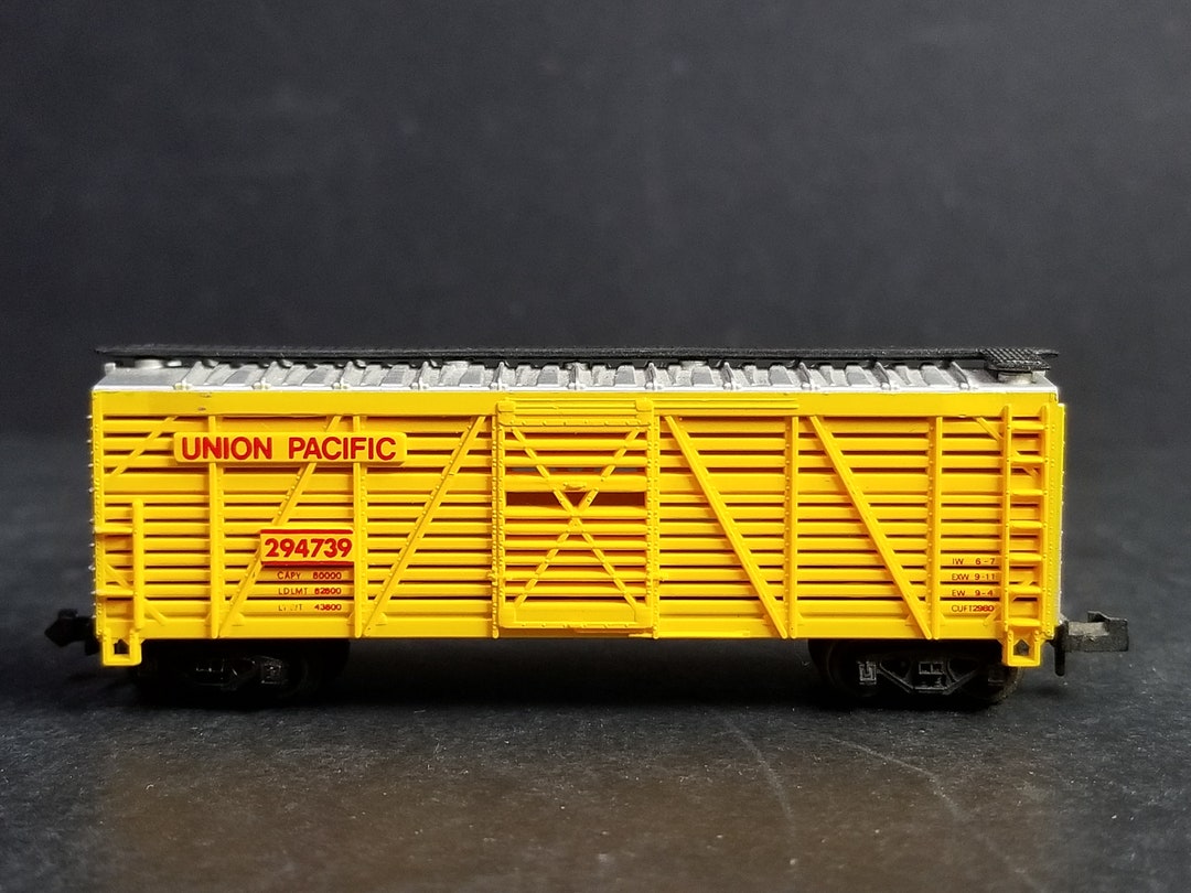 N Scale Union Pacific Cattle Livestock Car UP 294739 Excellent ...