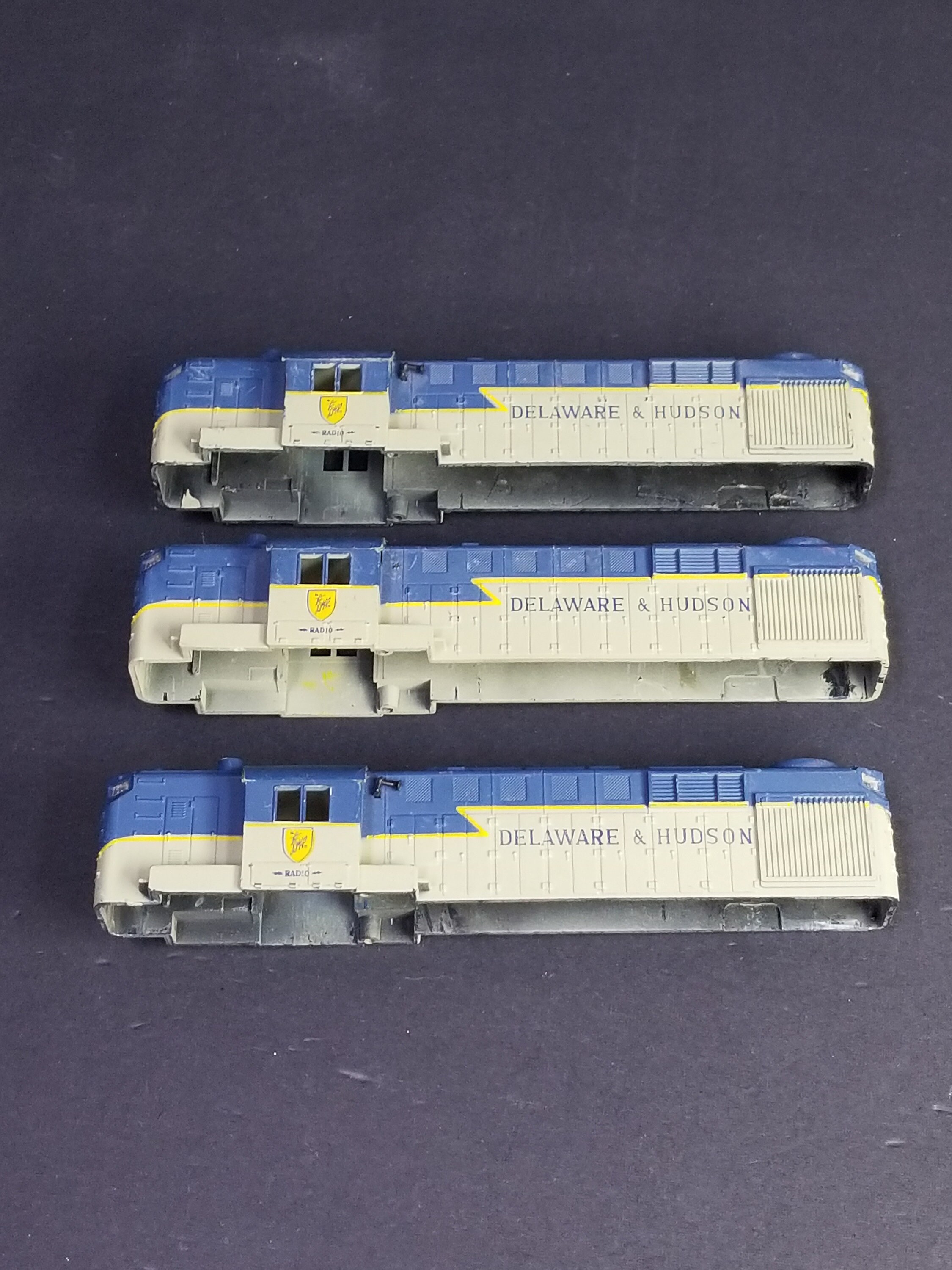 HO Scale Diesel Locomotive Shells: Delaware Hudson Gray & Blue ...