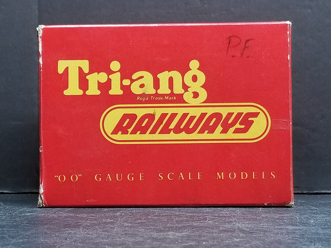 Tri-ang OO/HO R R 76 Engine Shed Excellent With Box - New Old Stock for ...