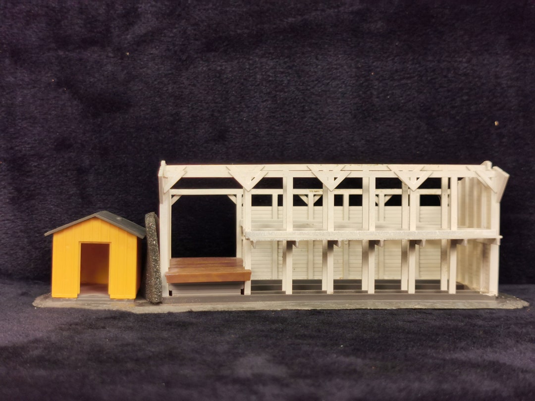 Vintage Atlas HO Scale Model Railroading Lumber Yard & Office Building ...