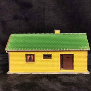 Vintage Heljan HO Scale Model Railroading Tract House Kit Built Up ...
