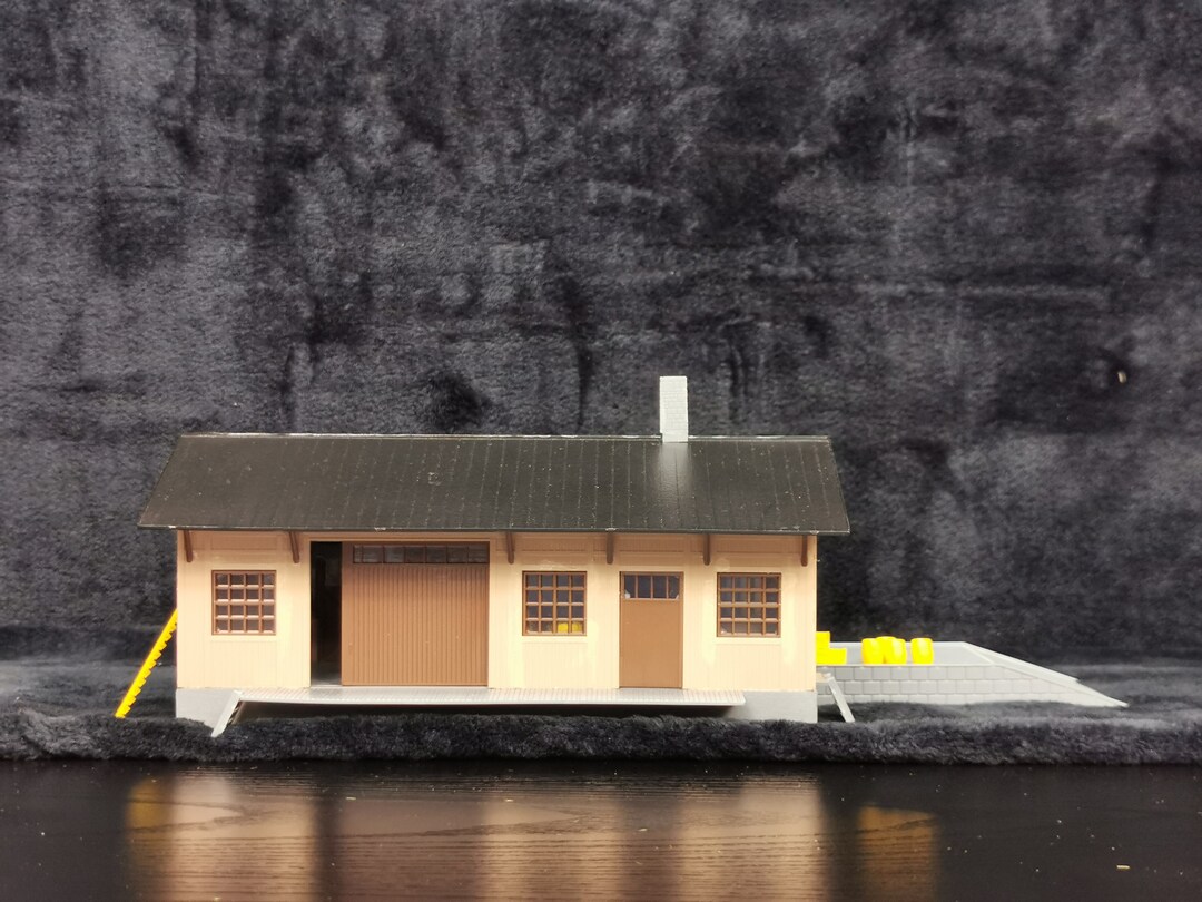 Vintage HO Scale Railroad Warehouse With Dock Assembled - Etsy