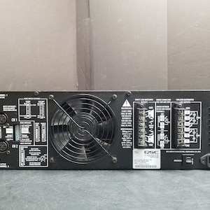 QSC Audio Professional Power Amplifier Model ISA300TI 300W 2 Channel ...
