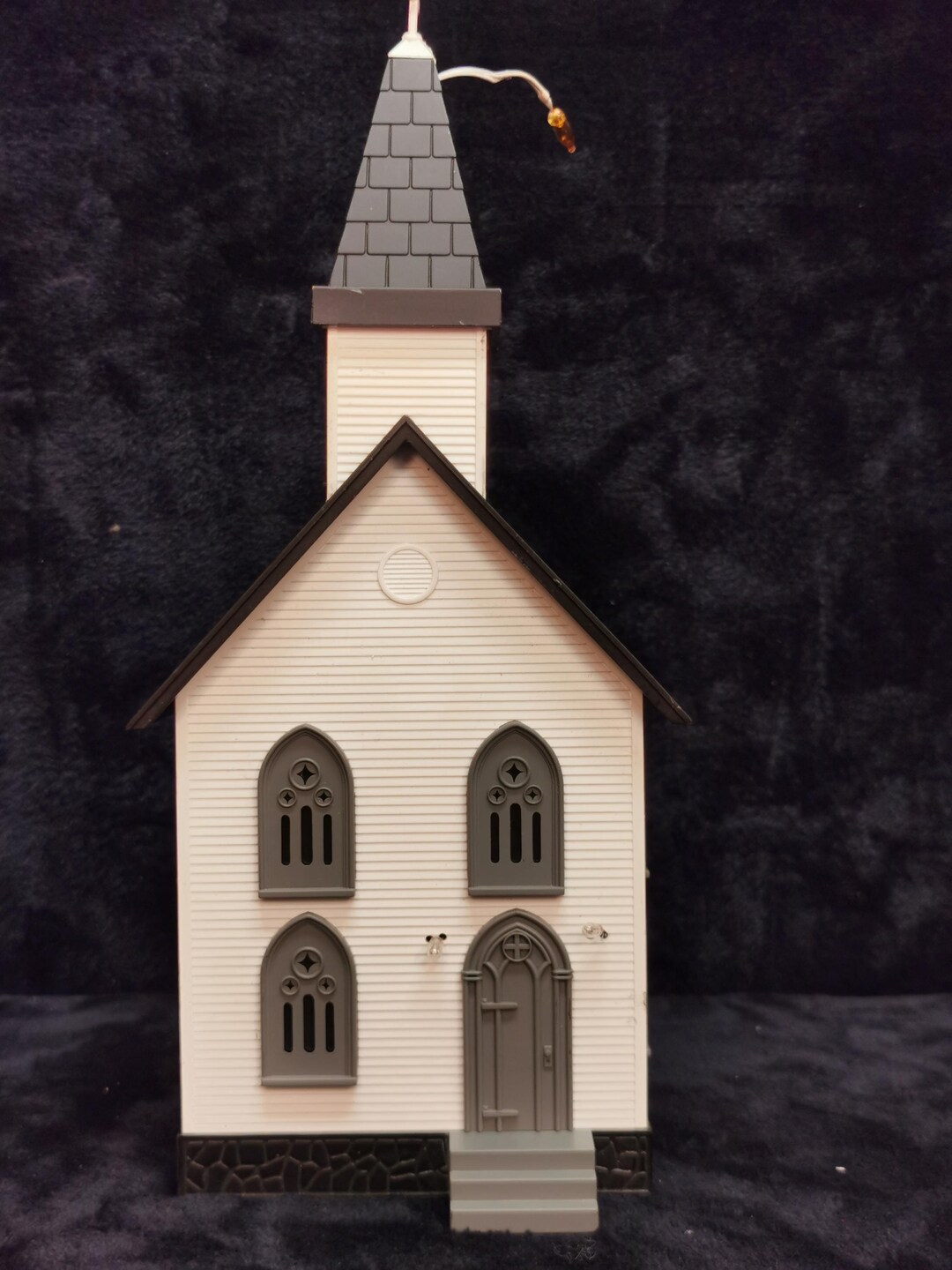 Vintage Model Power HO Scale Model Railroad Large Lighted Church Fully ...