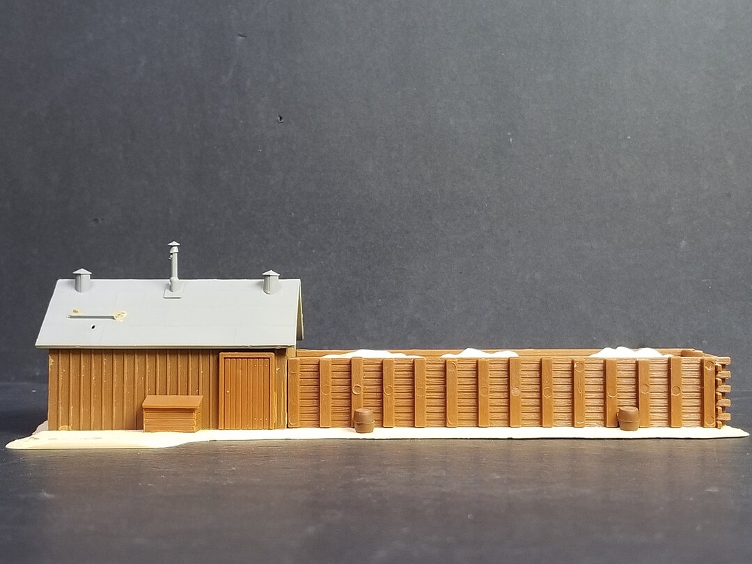 Pola HO Scale Sand Filling Station Kit #702 Built - Etsy
