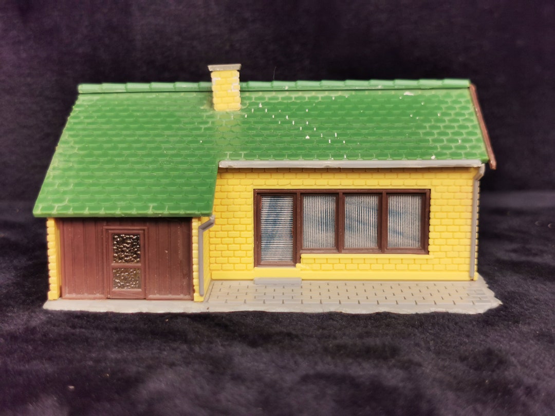 Vintage Heljan HO Scale Model Railroading Tract House Kit Built Up - Etsy