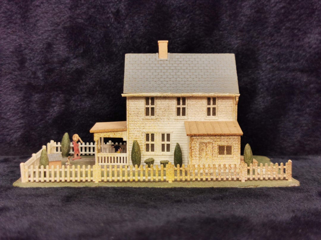 Vintage N Scale Railway Unbranded 2 Story Country Farm House Building ...