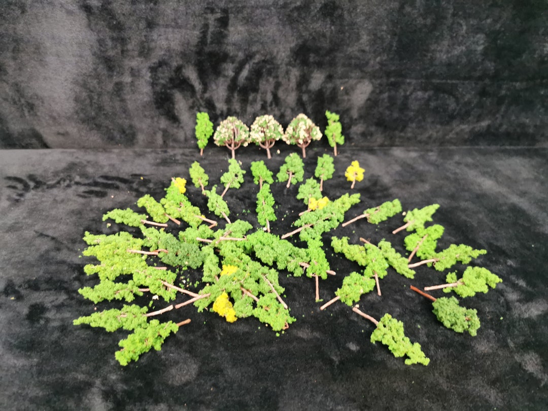 Vintage Lot of 56 HO Scale Trees From 1" to 2" Tall for Model Railroad ...