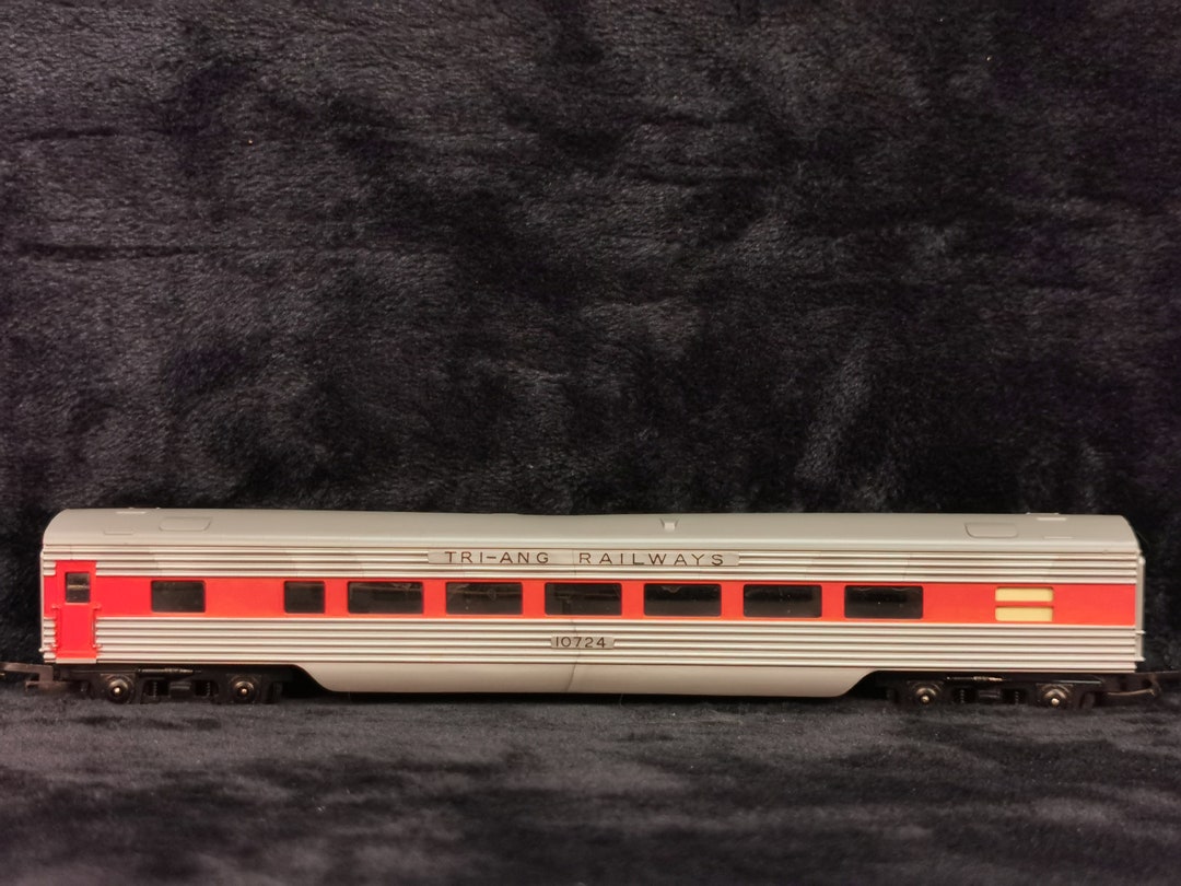 Vintage Tri-ang Hornby HO / OO Scale Tri-ang Railways Passenger Coach ...