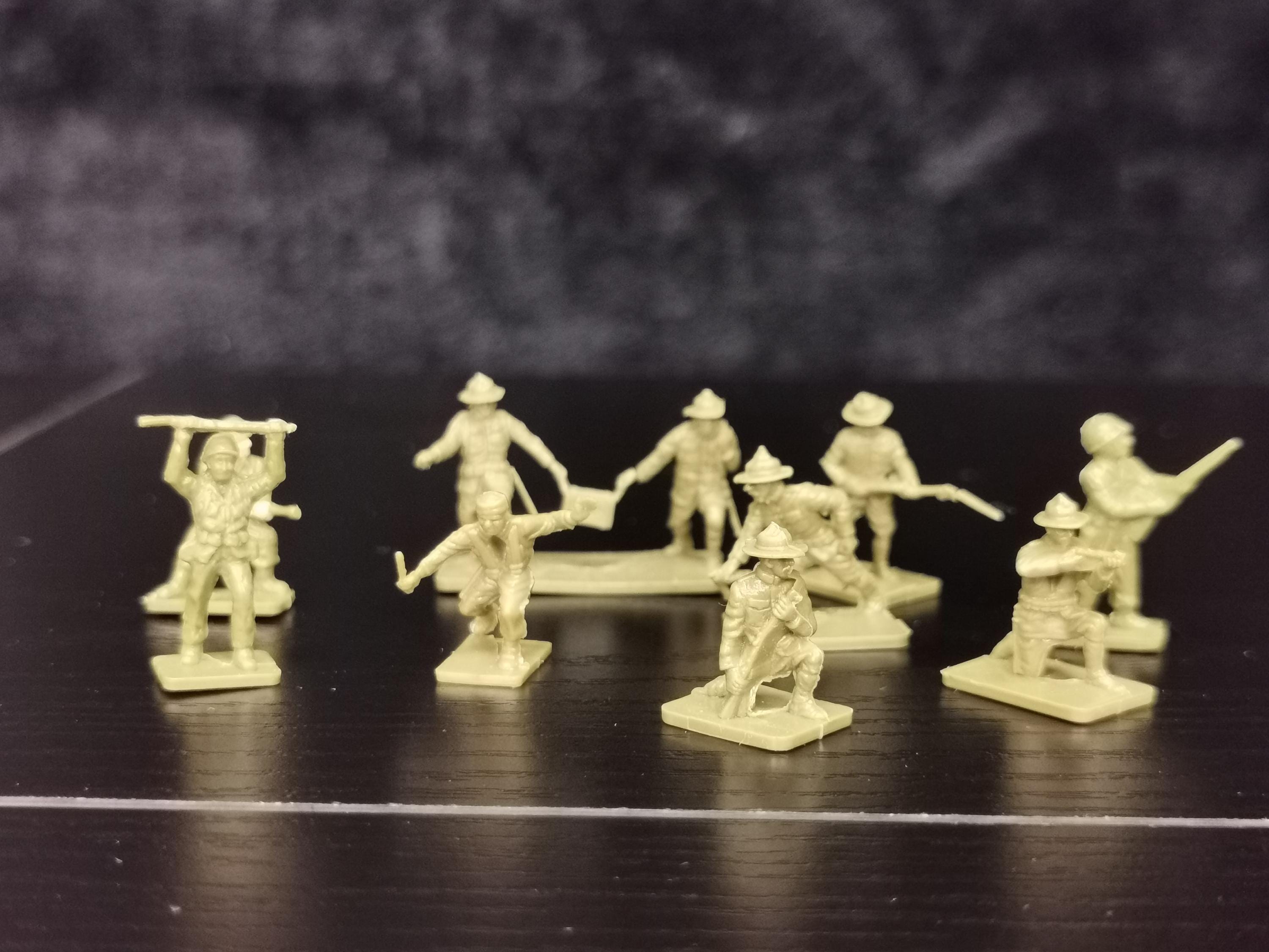 Vintage HO Scale WWII Infantry Figures: Unpainted Light Green Soldiers ...
