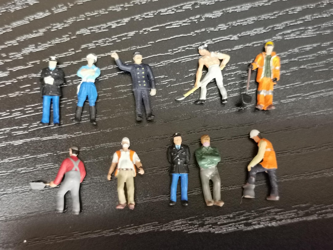 Vintage HO Scale Construction Workers and Policemen Figures for Trains ...