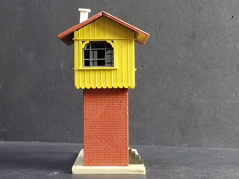 Life Like Trains HO Scale Signal Box Assembled - Etsy