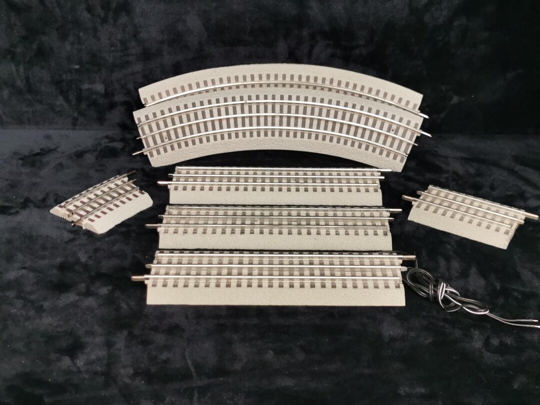 Vintage Lionel O Scale Fastrack O-36 Full / Quarter Curve With 10 Inch ...