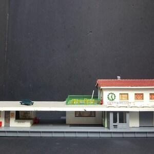 Pola HO Scale Restaurant & Snack Bar Building on Platform - Etsy