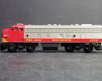 Tri-ang Railways OO/HO Transcontinental 4008 F3 Diesel Engine Tested ...