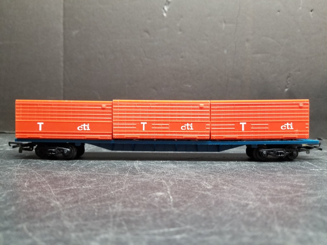 Tri-ang OO/HO Scale Container Freight Car With 3 TCTI Containers - Etsy
