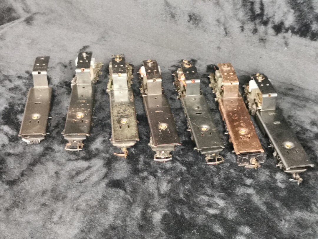 Vintage Tri-ang Hornby OO / HO Scale R57 R56 R55 Locomotive Frames Lot ...