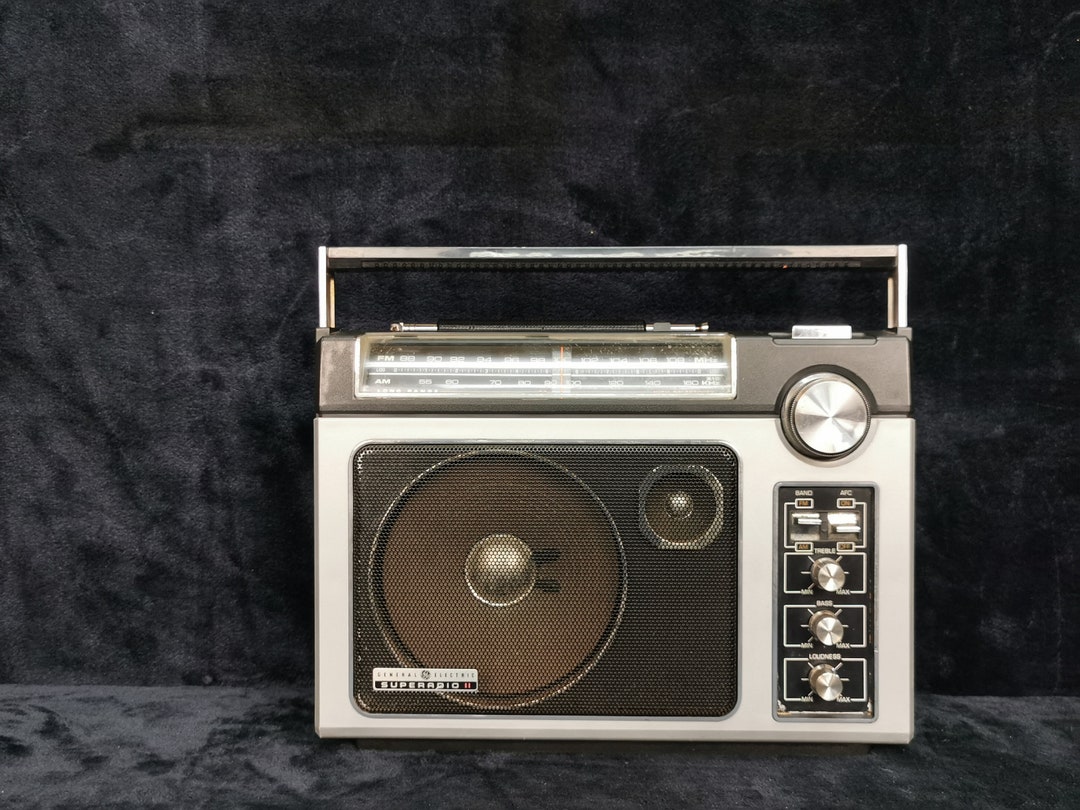Vintage General Electric Super Radio II 7-2885 AM/FM Long Range Needs ...