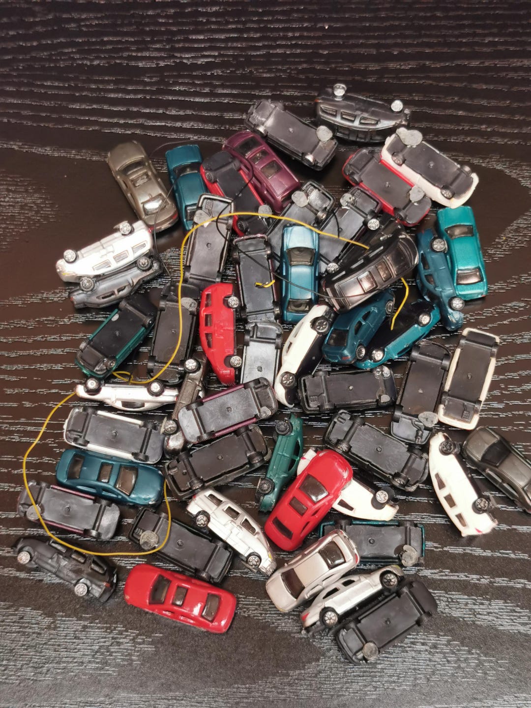 Lot of 50 N Scale Cars Mixed Models and Colors Some With Lights and ...