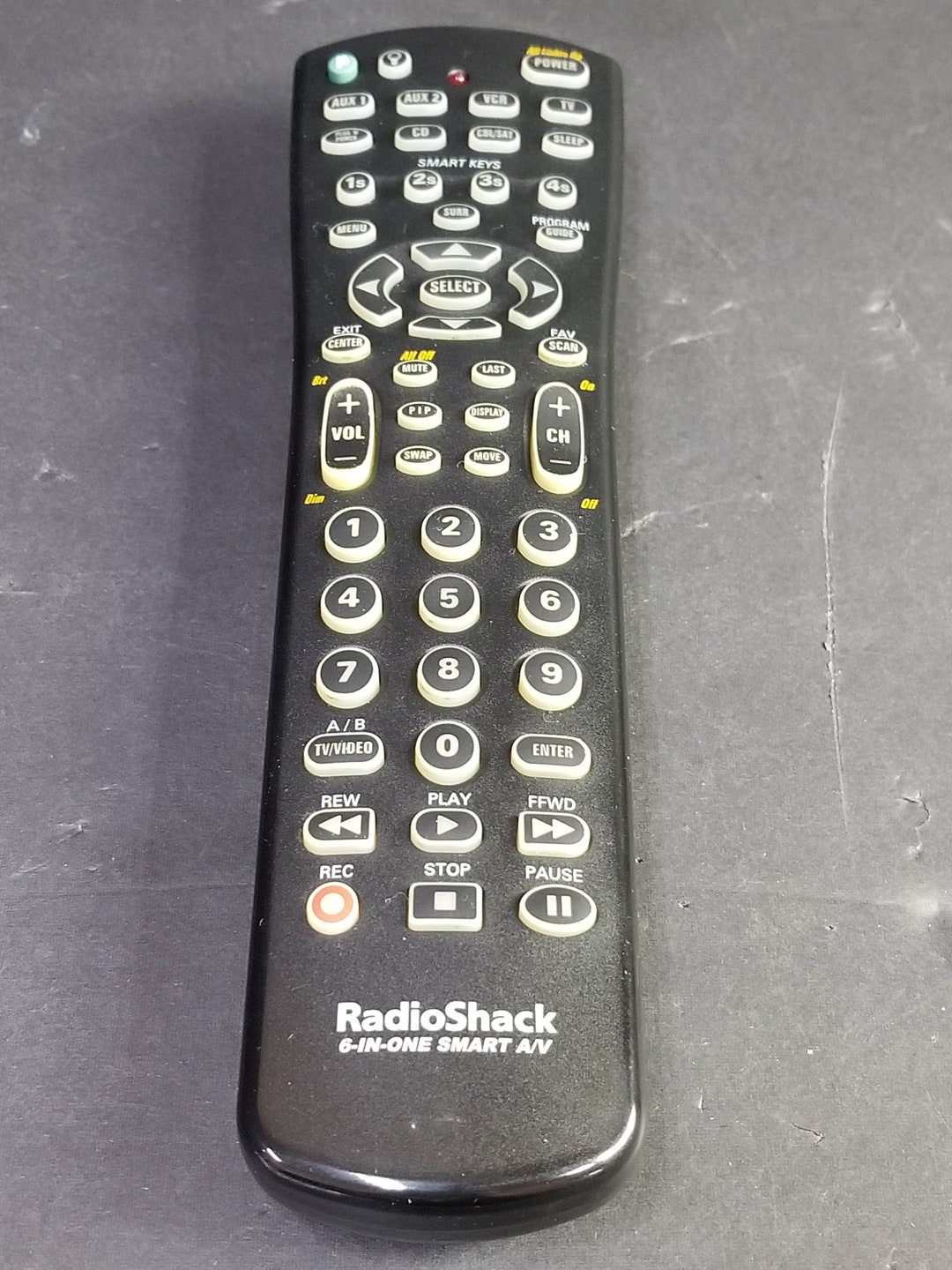 Vintage Radioshack Universal Remote Standard 6-in-one A / V - Etsy