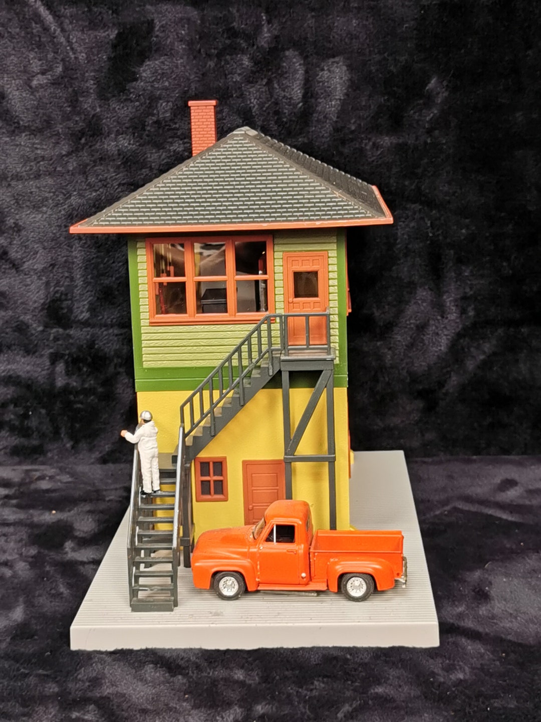 Vintage Rail King by MTH O Scale Switch Tower Building Beige and Green ...