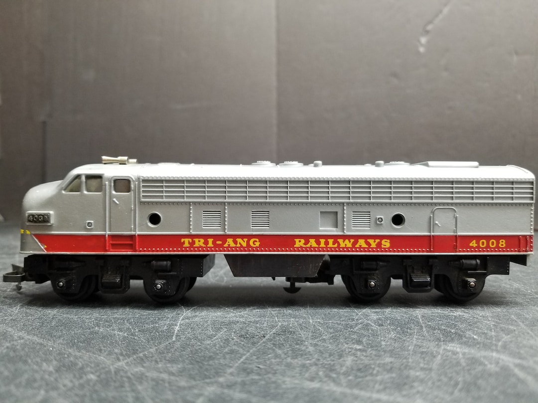 Tri-ang Railways OO/HO F3 Diesel Engine Dummy - A Treasure for Tri-ang ...