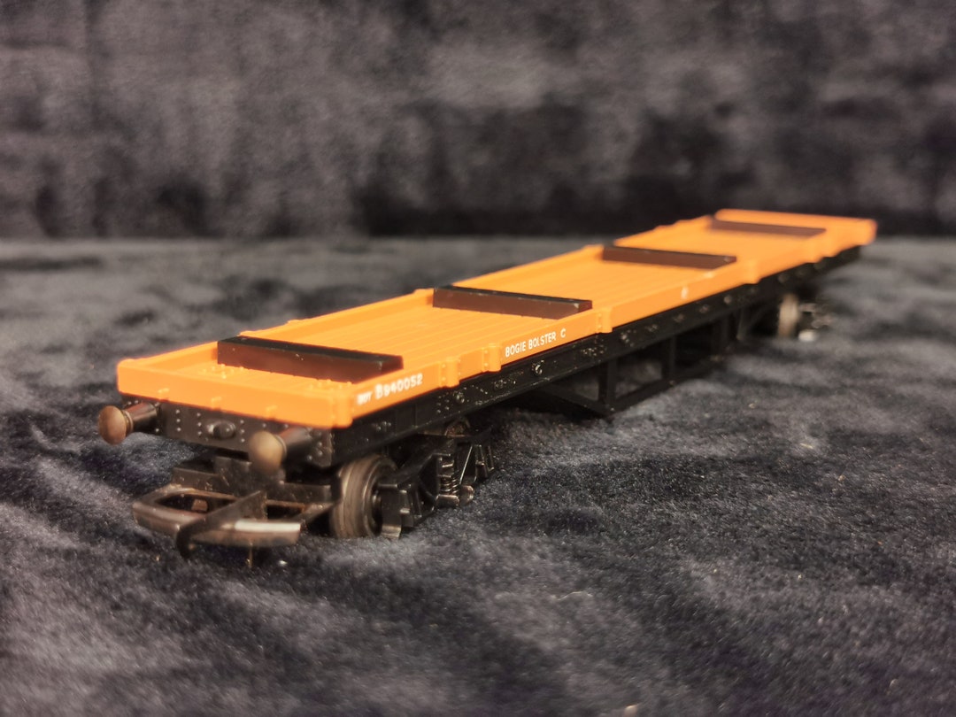 Vintage Tri-ang Hornby HO / OO Scale Bogie Bolster C 30T B940052 Brown ...