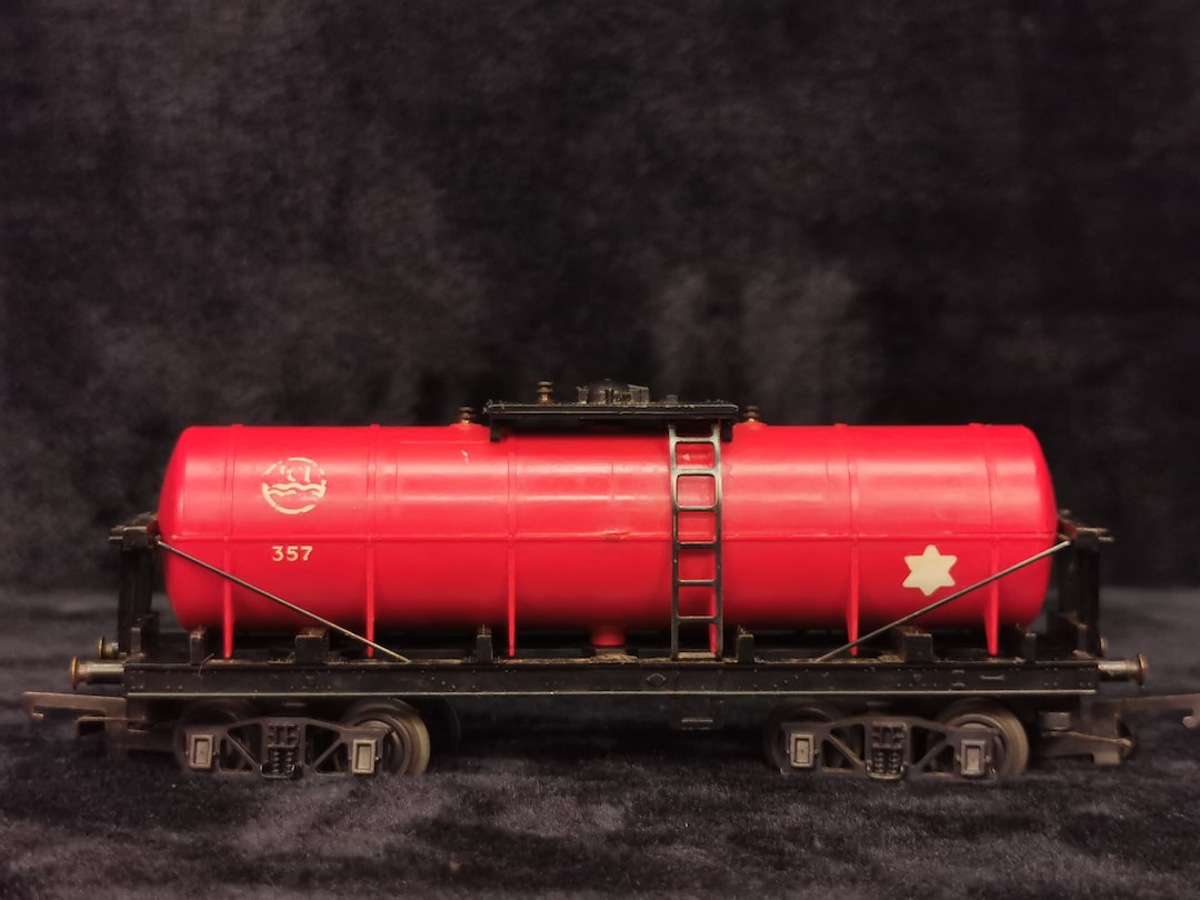 Vintage Tri-ang Hornby HO / OO Scale Bogie Caustic Tank Car ICI 357 Red ...