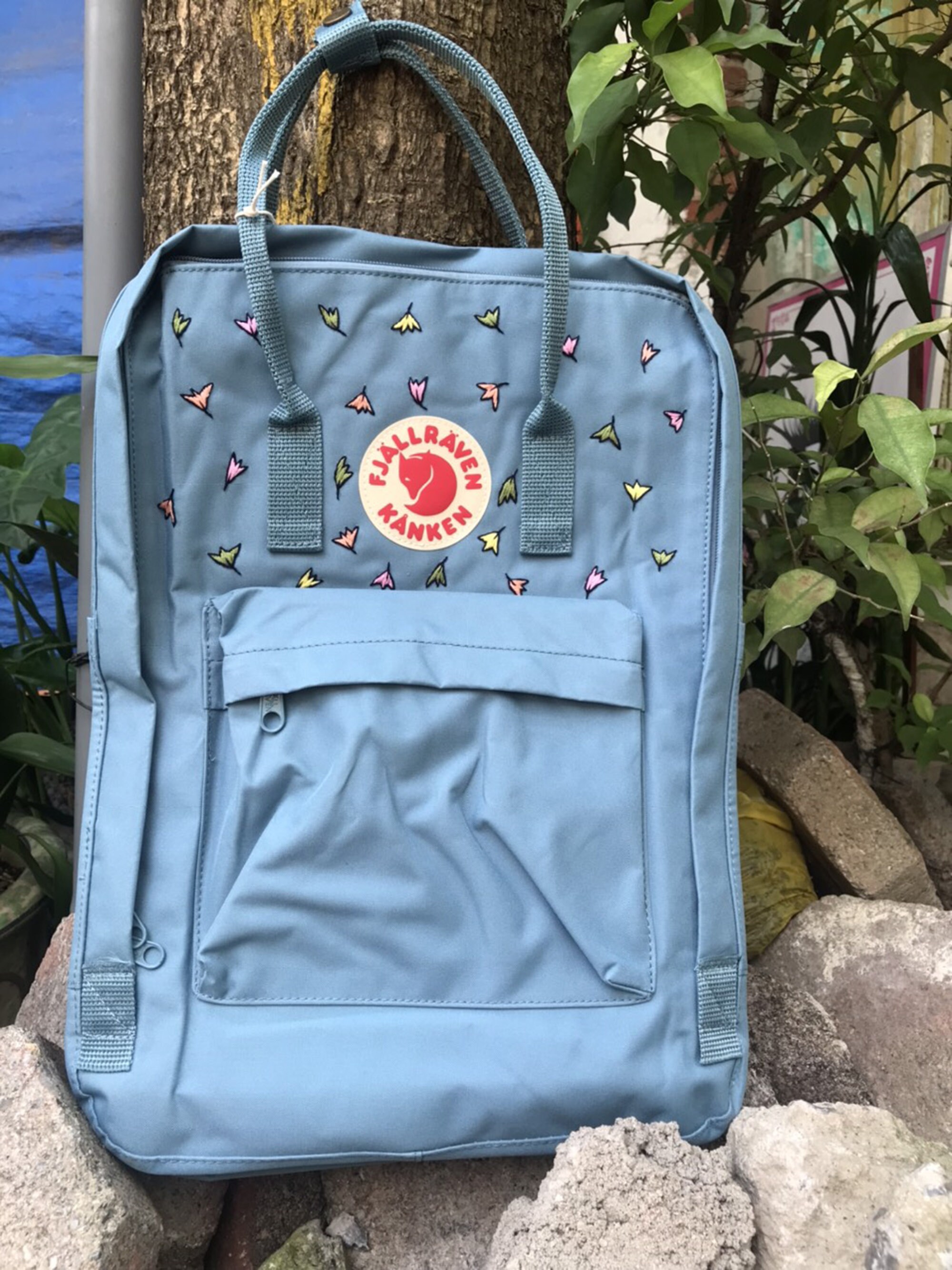 Heartstopper Leaves Embroidered Kaken Backpack Fjallraven Kanken ...