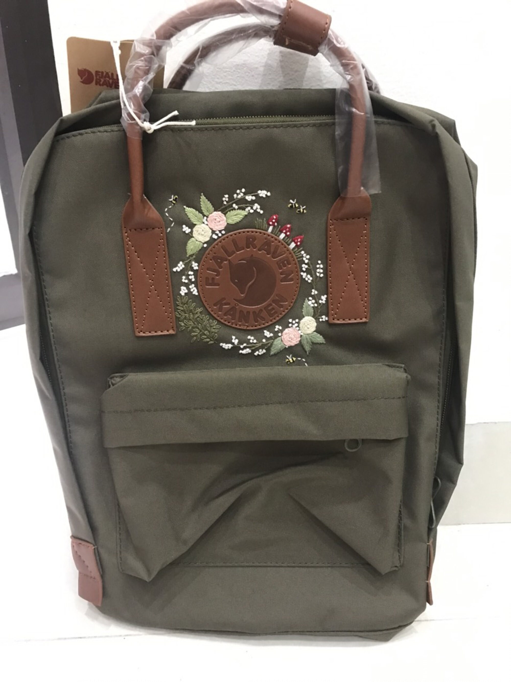 Kanken Embroidered Mushrooms and Flowers Custom Embroidery - Etsy